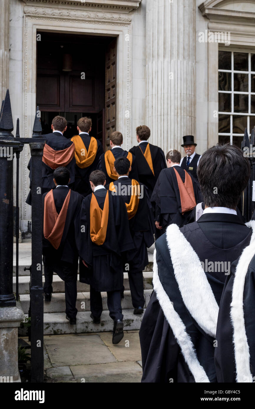 Summer graduation ceremony hi-res stock photography and images - Alamy