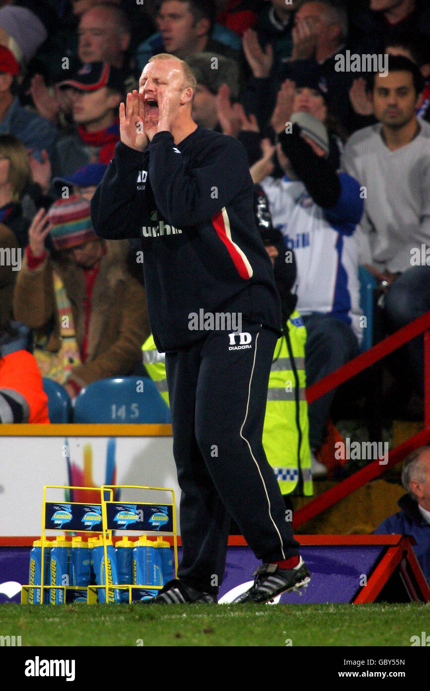 Iain dowie crystal palace hi-res stock photography and images - Alamy