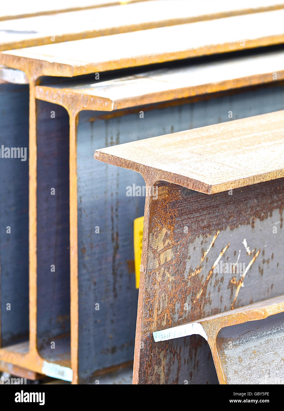 Profile beam hi-res stock photography and images - Alamy