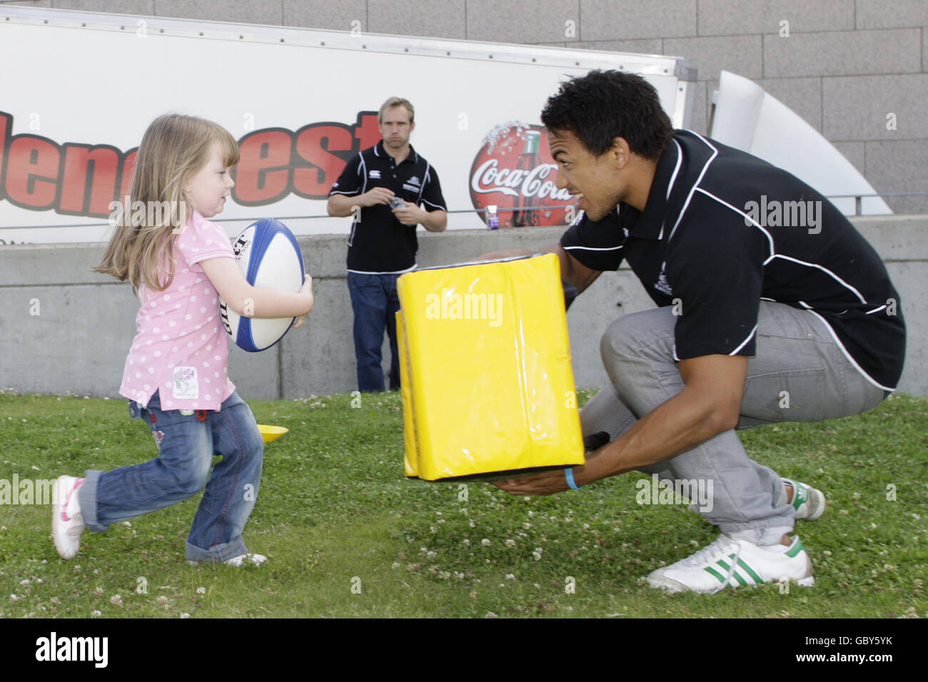 Glasgow Warriors' Dave McCall (right) braces himself for impact as a ...