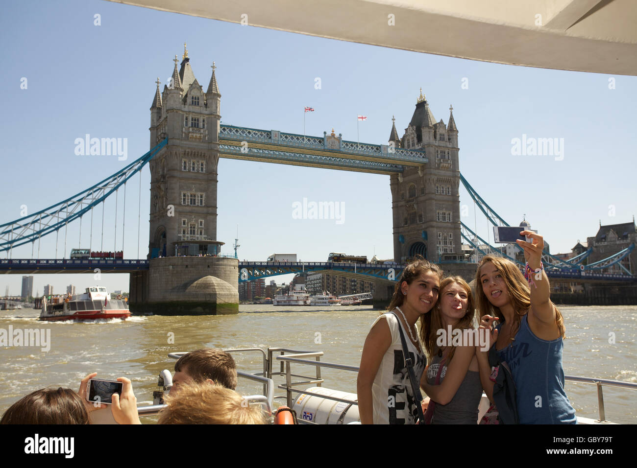 London river boat hi-res stock photography and images - Alamy