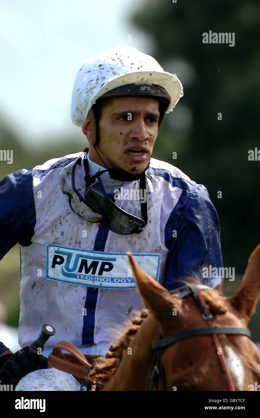 Nottingham racecourse hi-res stock photography and images - Alamy