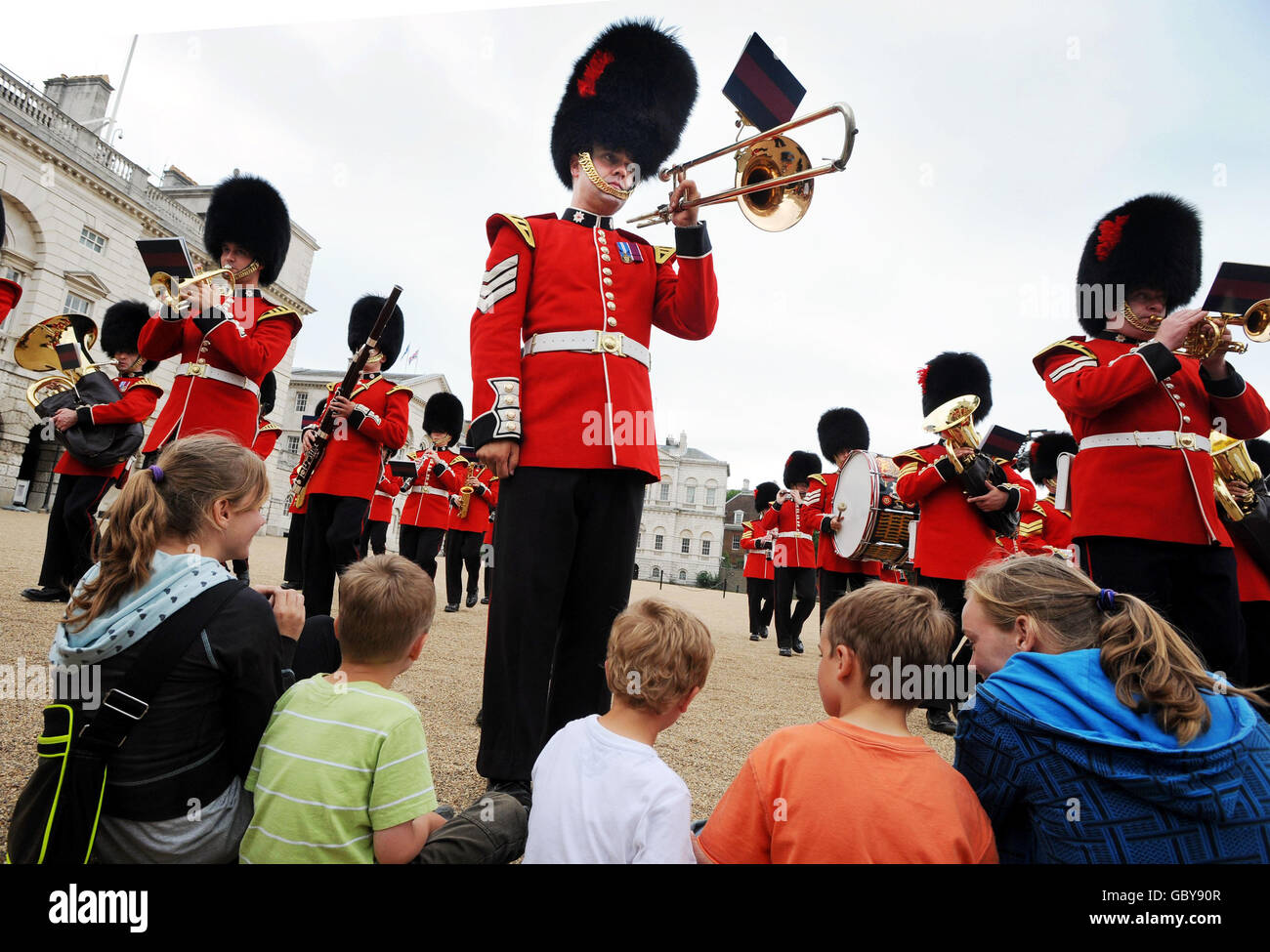 Crowd watching trooping the colour hi-res stock photography and images ...
