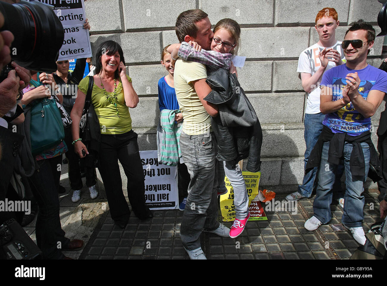 Freed Thomas Cook worker Kieran Shorthall hugging family friend Niamh ...