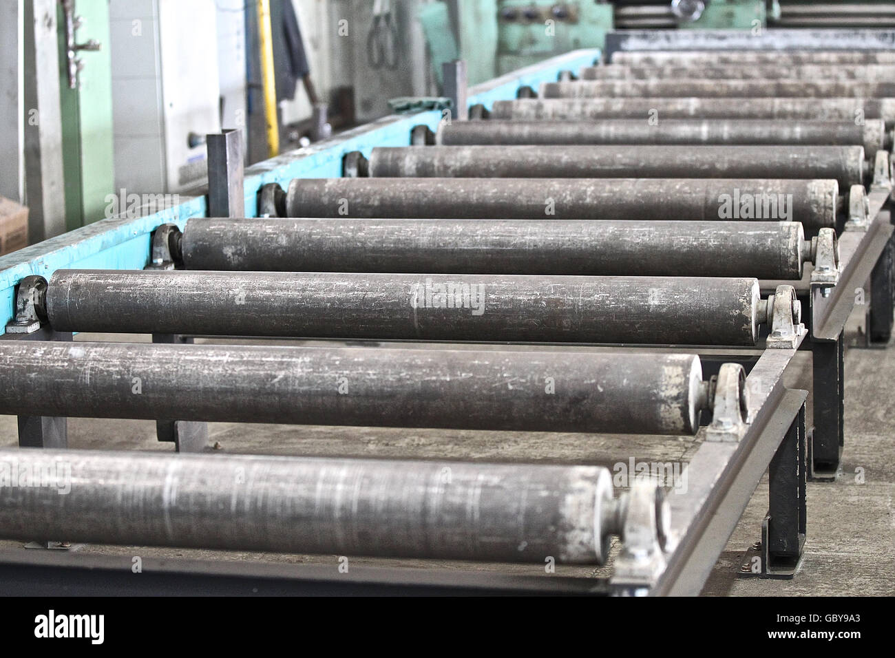 system of rollers for feeding and movement of various metal rolling ...