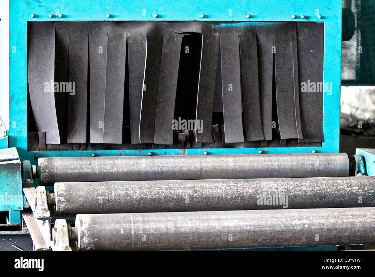 system of rollers for feeding and movement of various metal rolling ...