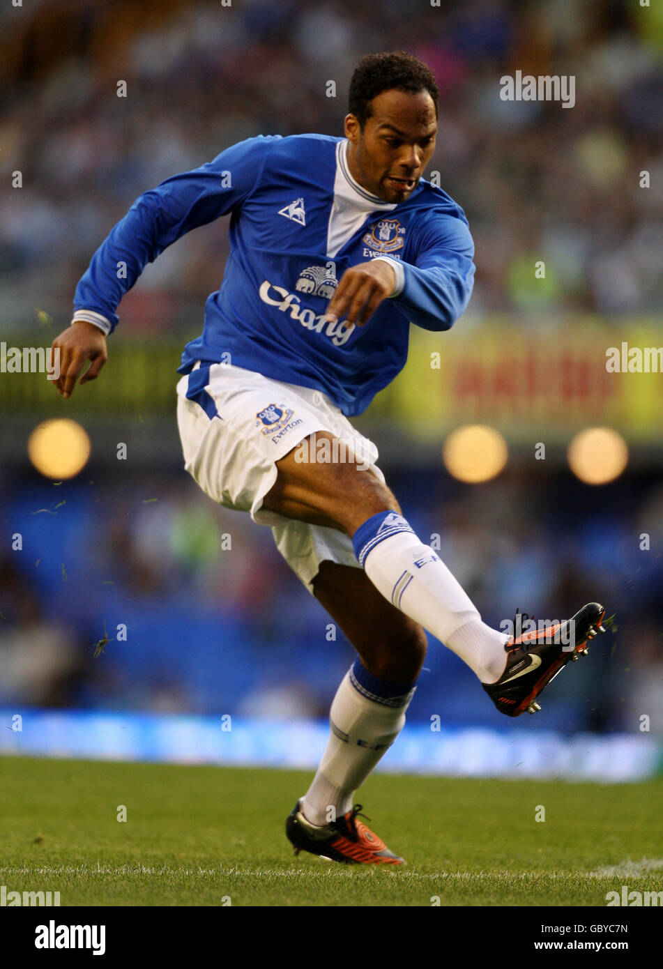 Pre season friendly match hi-res stock photography and images - Alamy