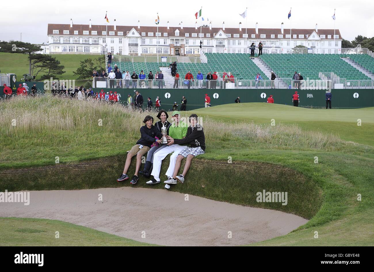 USA's Stewart Cink (2nd right) with his family (l-r) Reagan, Lisa and ...