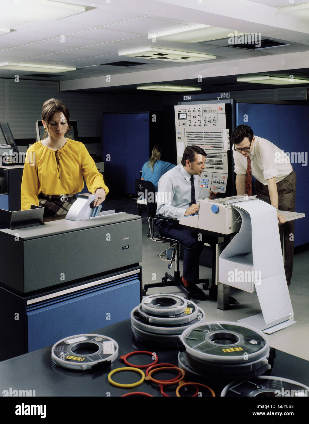 office, computer, electronic data processing at IBM, Hamburg, Germany ... office, computer, electronic data processing at IBM, Hamburg, Germany ...