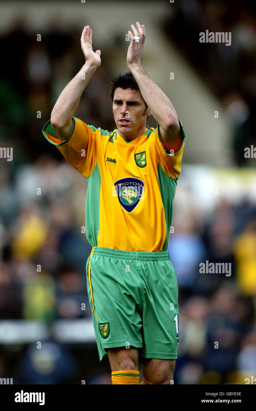 Norwich citys marc edworthy applauds the crowd hi-res stock photography ...