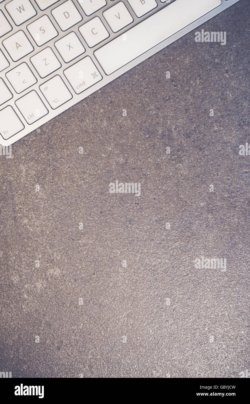 metal frame keyboard with white keys Stock Photo - Alamy