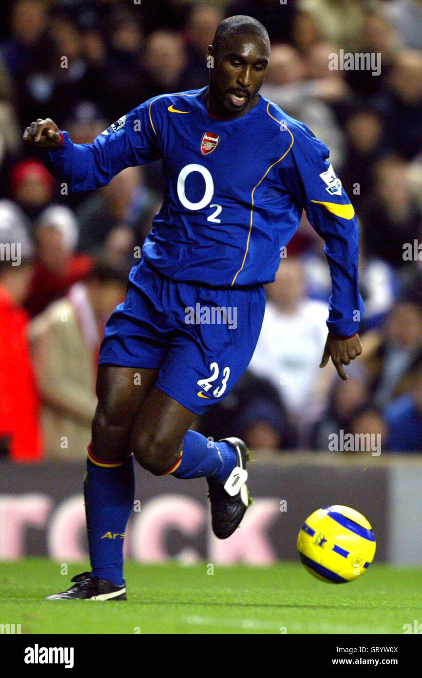 Football arsenal liverpool sol campbell hi-res stock photography and ...