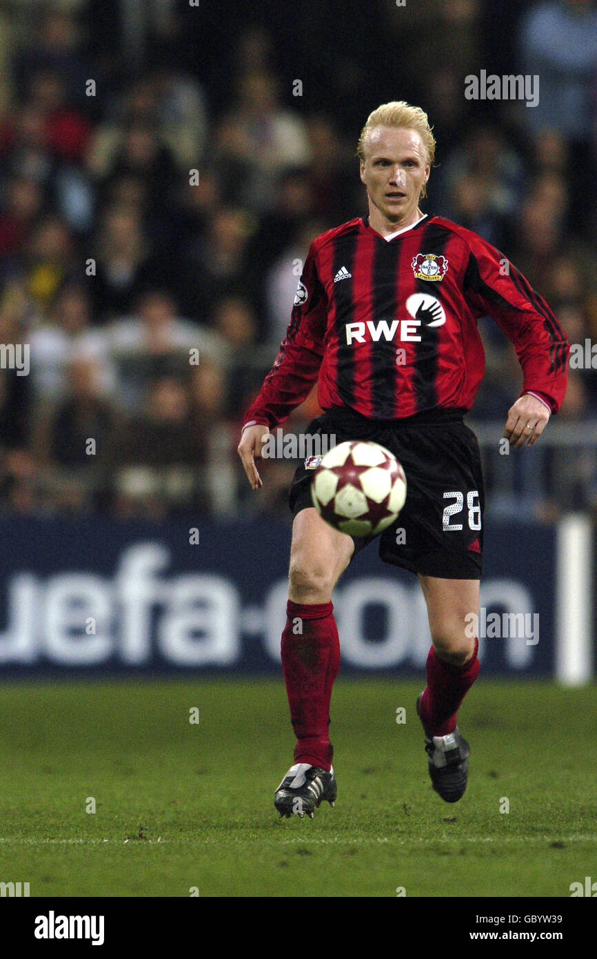 Real madrid v bayer leverkusen carsten ramelow hi-res stock photography ...