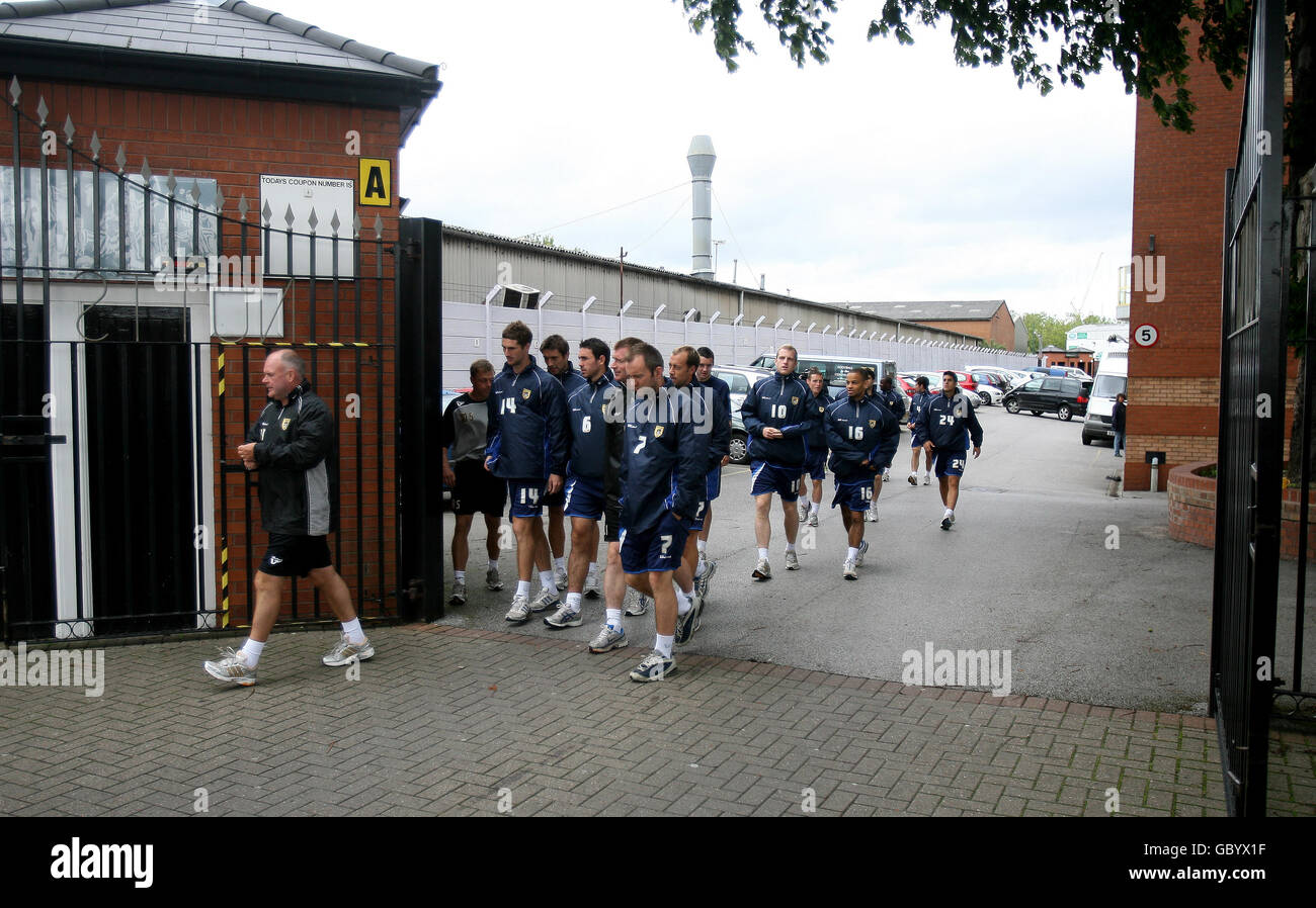 Sven goran eriksson squad announcement hi-res stock photography and ...