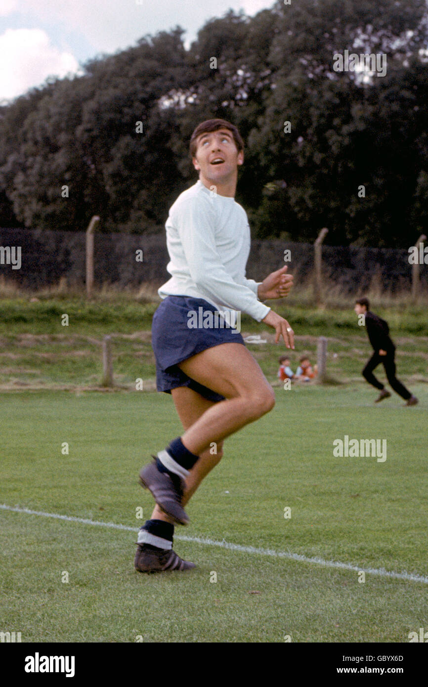 Terry venables tottenham hotspur hi-res stock photography and images ...