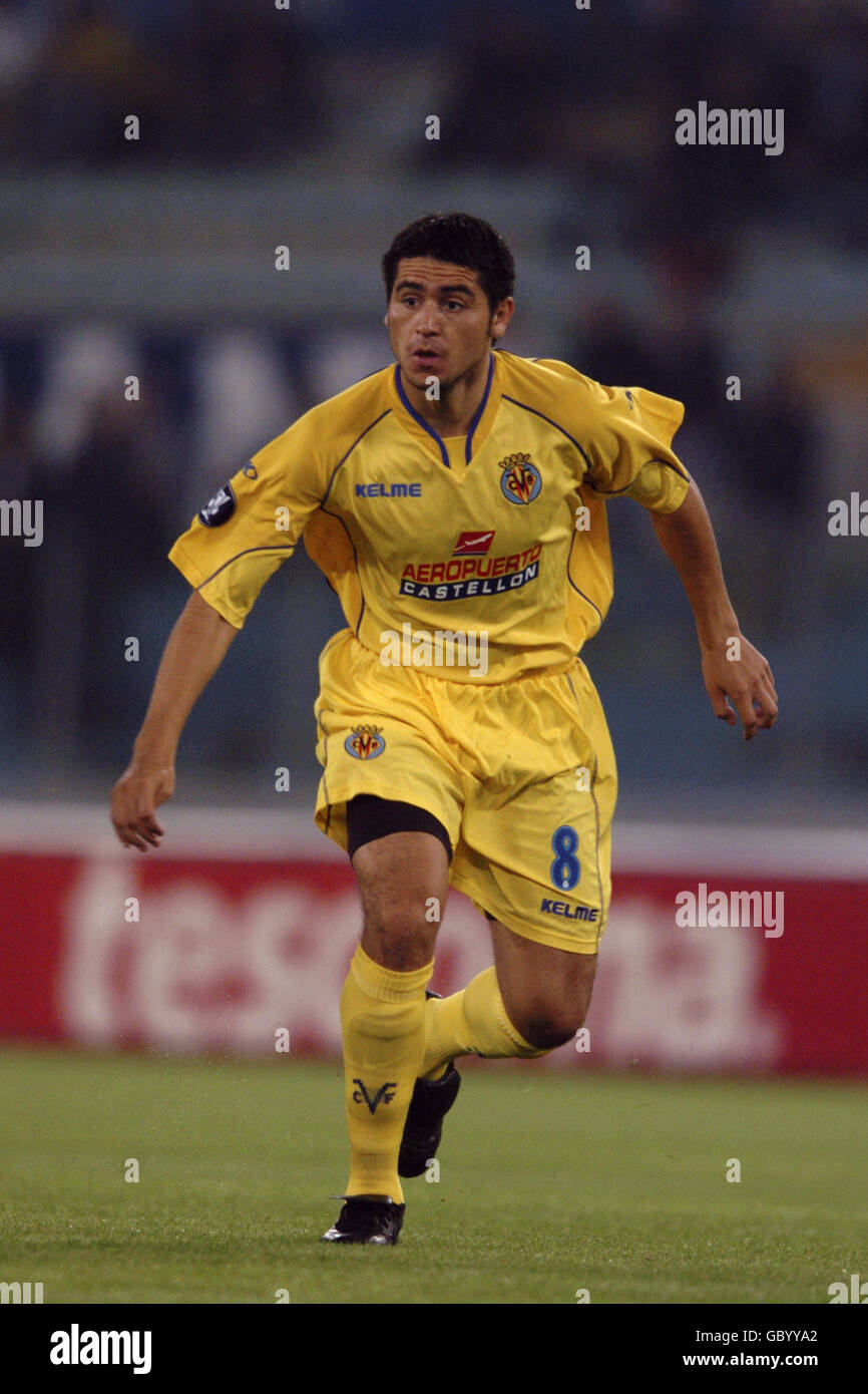 Soccer - UEFA Cup - Group E - Lazio v Villarreal. Juan Roman Riquelme ...