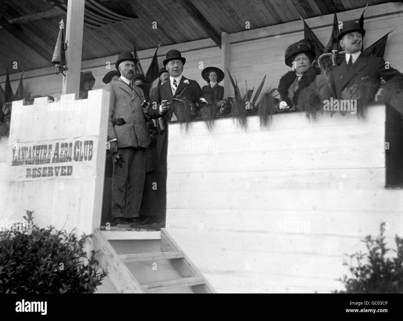 Aviator Alliott Verdon Roe and his brother. Roe was the first ...