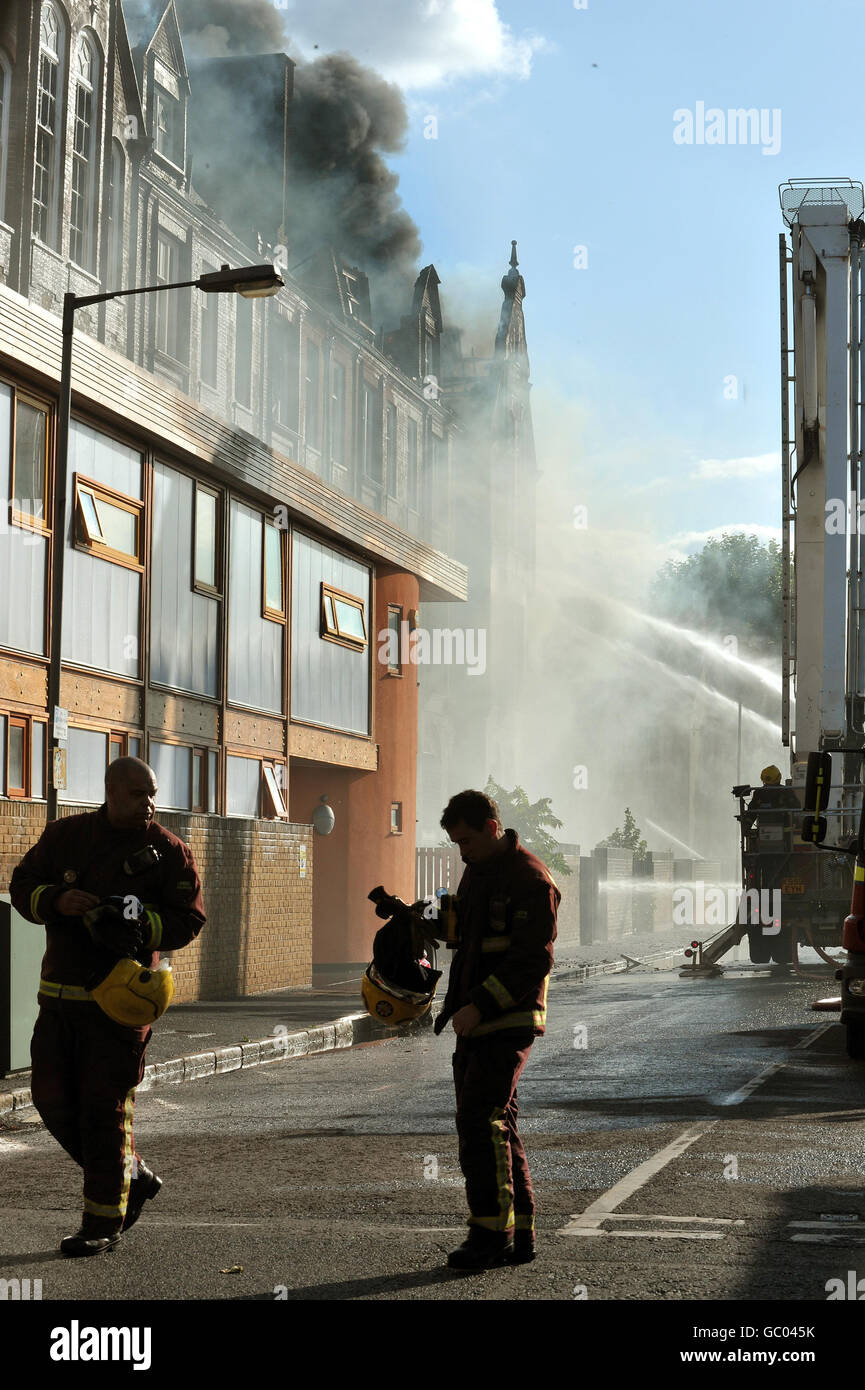 The scene at the Thomas Fairchild primary school in Napier Grove ...
