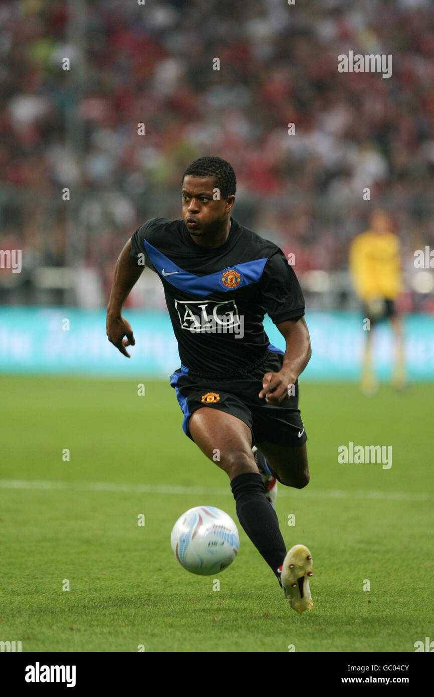 Soccer the audi cup 2009 munich manchester united allianz arena hi-res ...