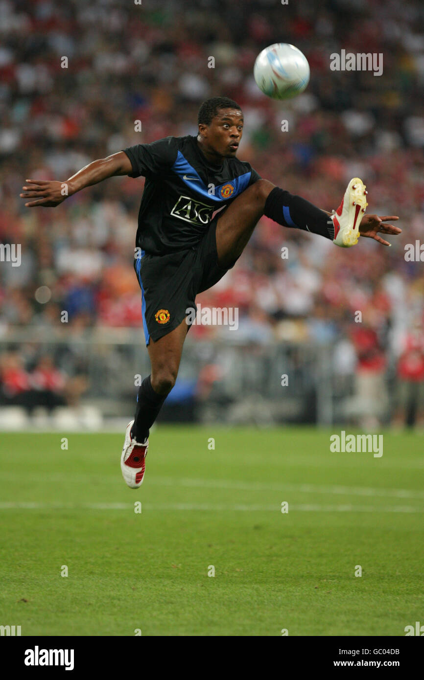 Soccer the audi cup 2009 munich manchester united allianz arena hi-res ...