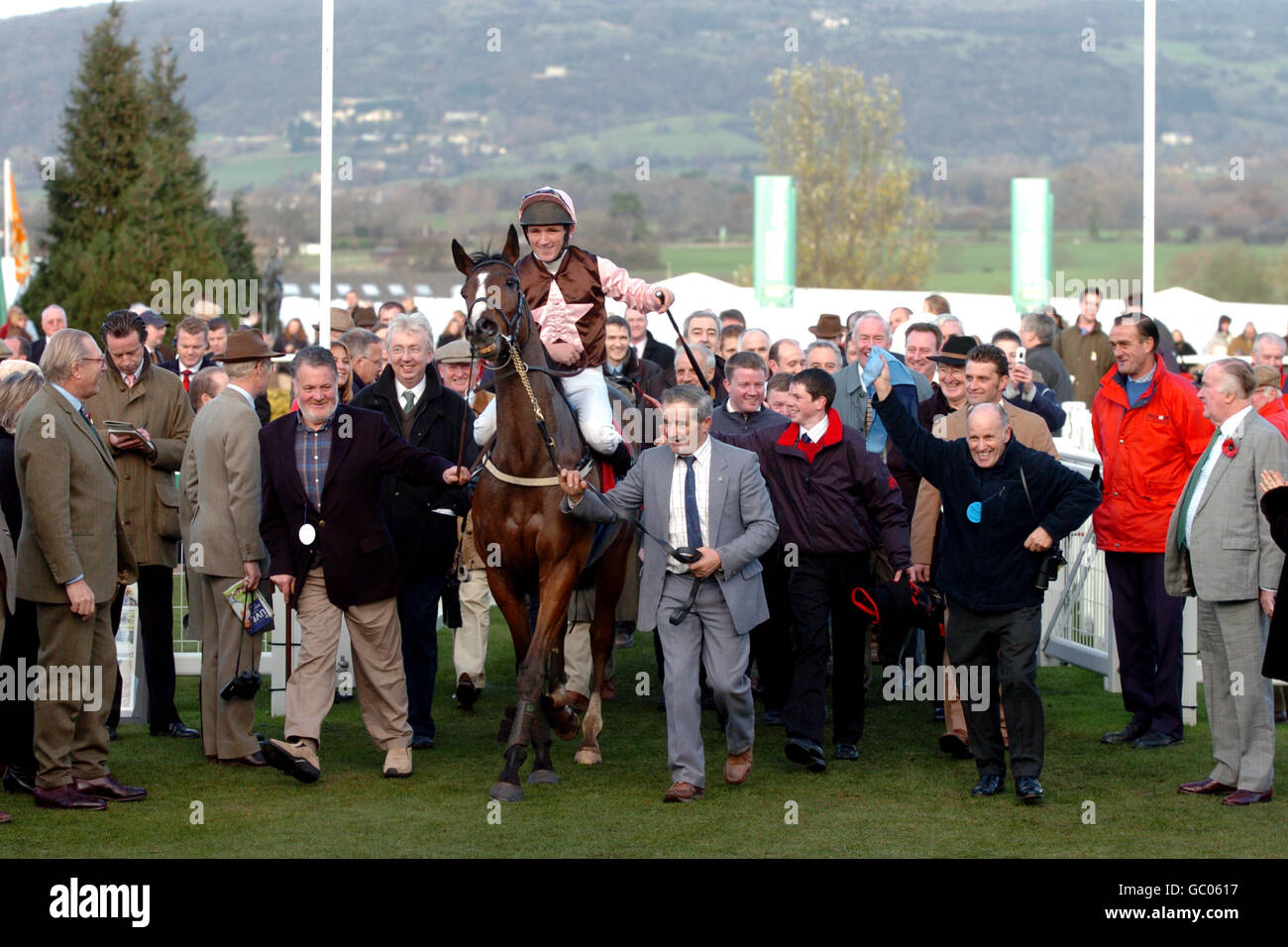 Accordion Etoile riden by John Cullen makes his way to the winners ...