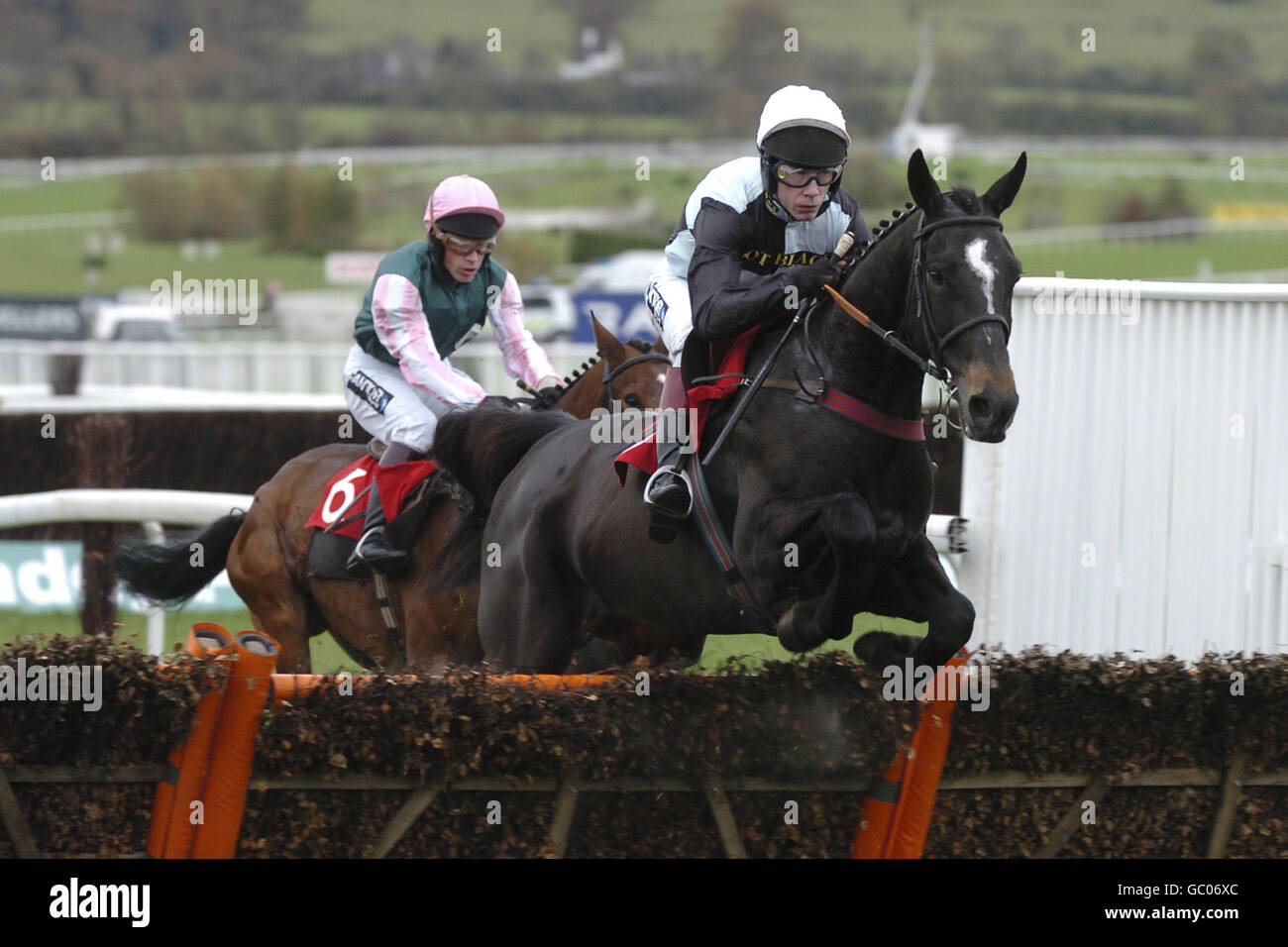 The open jockey action stock jump fence hi-res stock photography and ...