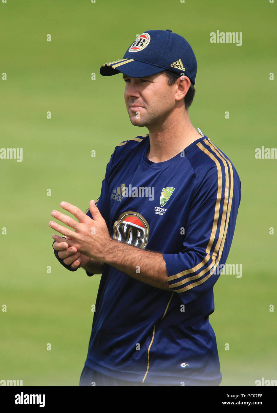 Cricket the ashes australia training hi-res stock photography and ...