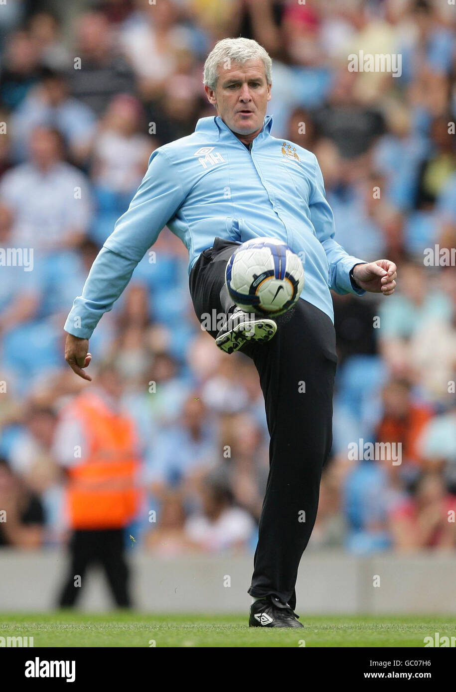 Football action training mark hughes hi-res stock photography and ...