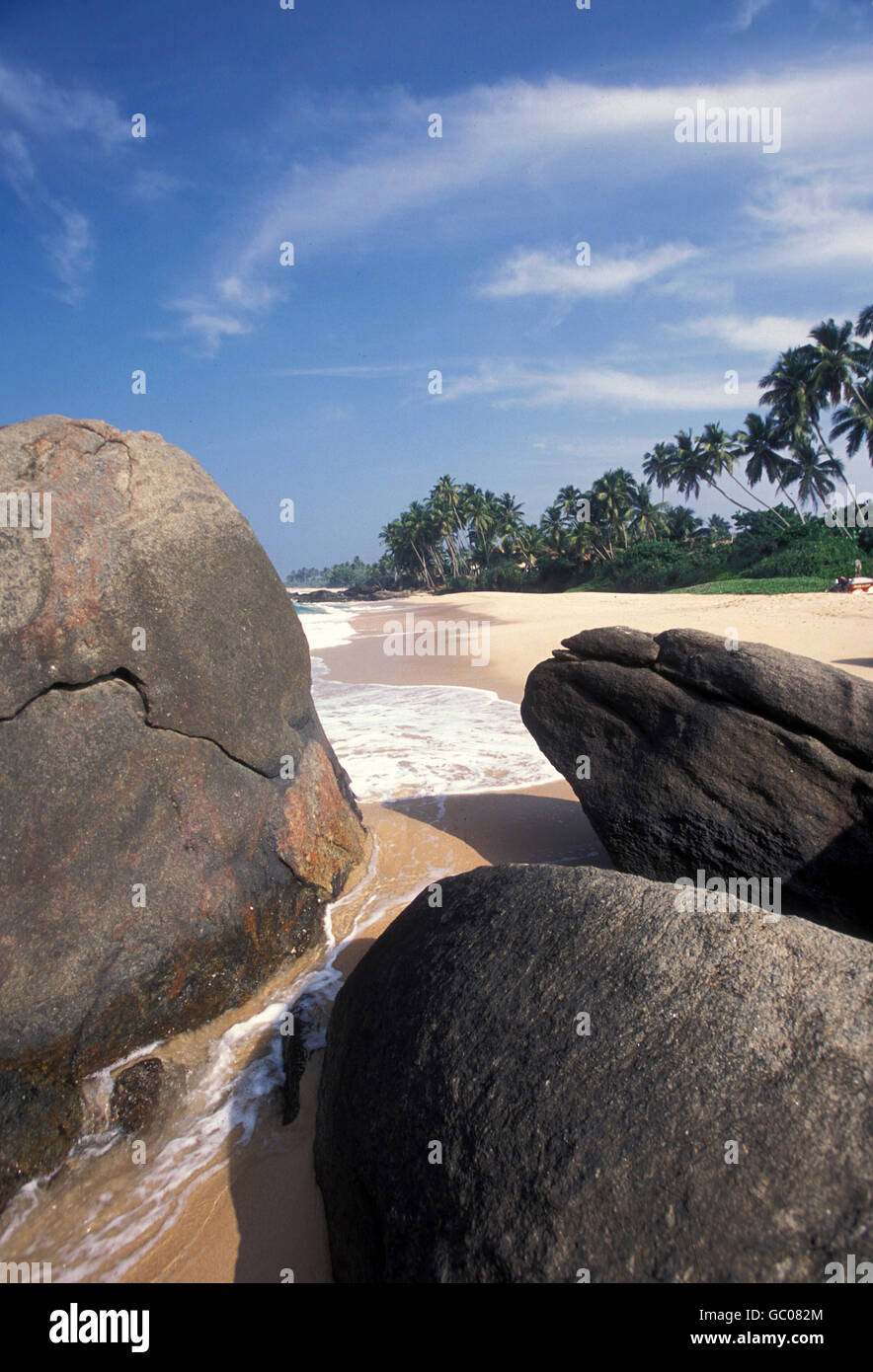 a beach at the coast of Hikaduwa at the westcoast of Sri Lanka in Asien ...