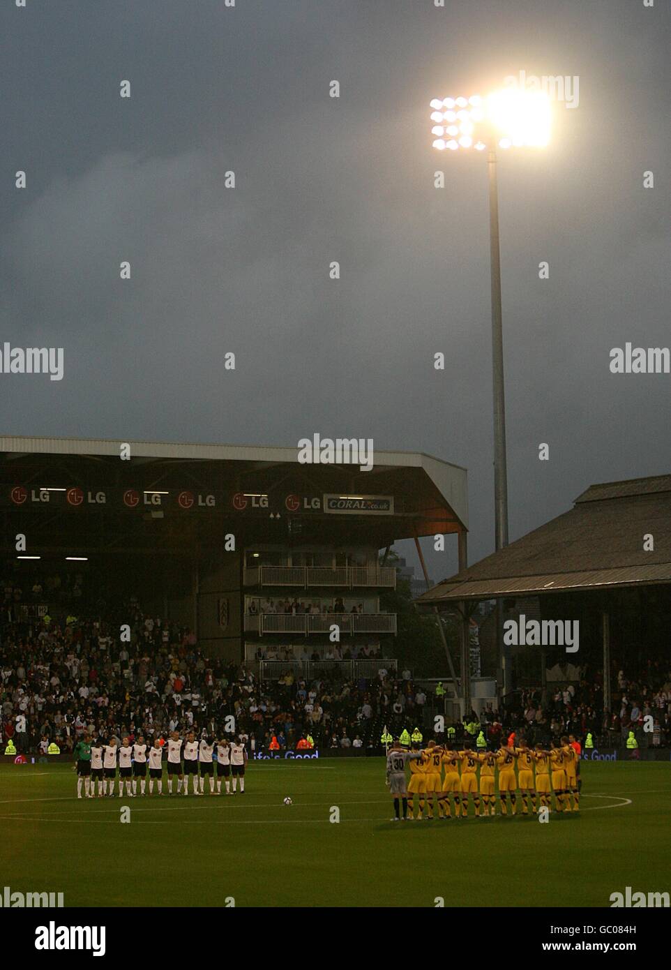 Bobby robson of fulham football club at craven cottage hi-res stock ...