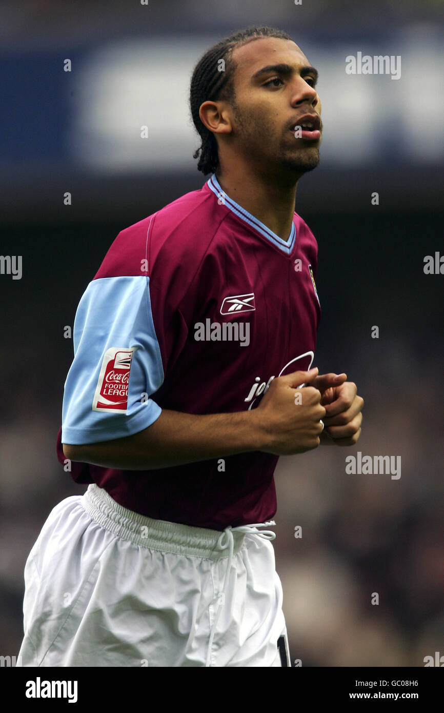 Anton ferdinand west ham hi-res stock photography and images - Alamy