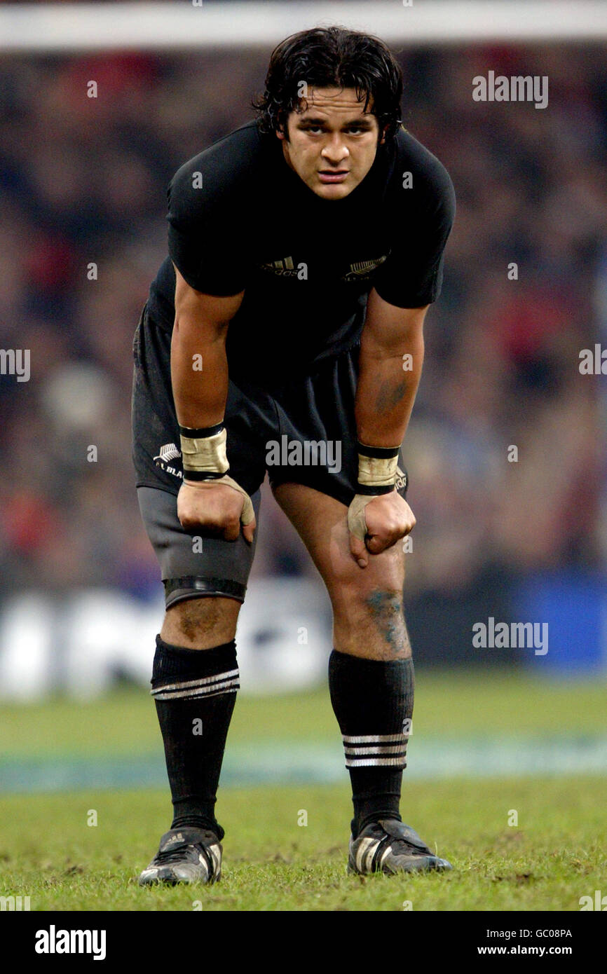 Rugby Union - Lloyds TSB Autumn Series 2004 - Wales v New Zealand Stock ...