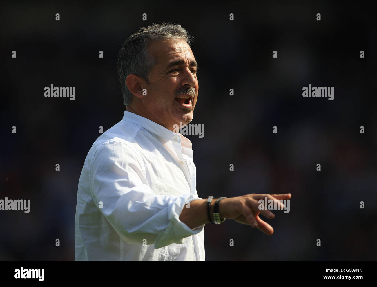 Real sporting de gijons coach manuel preciado hi-res stock photography ...