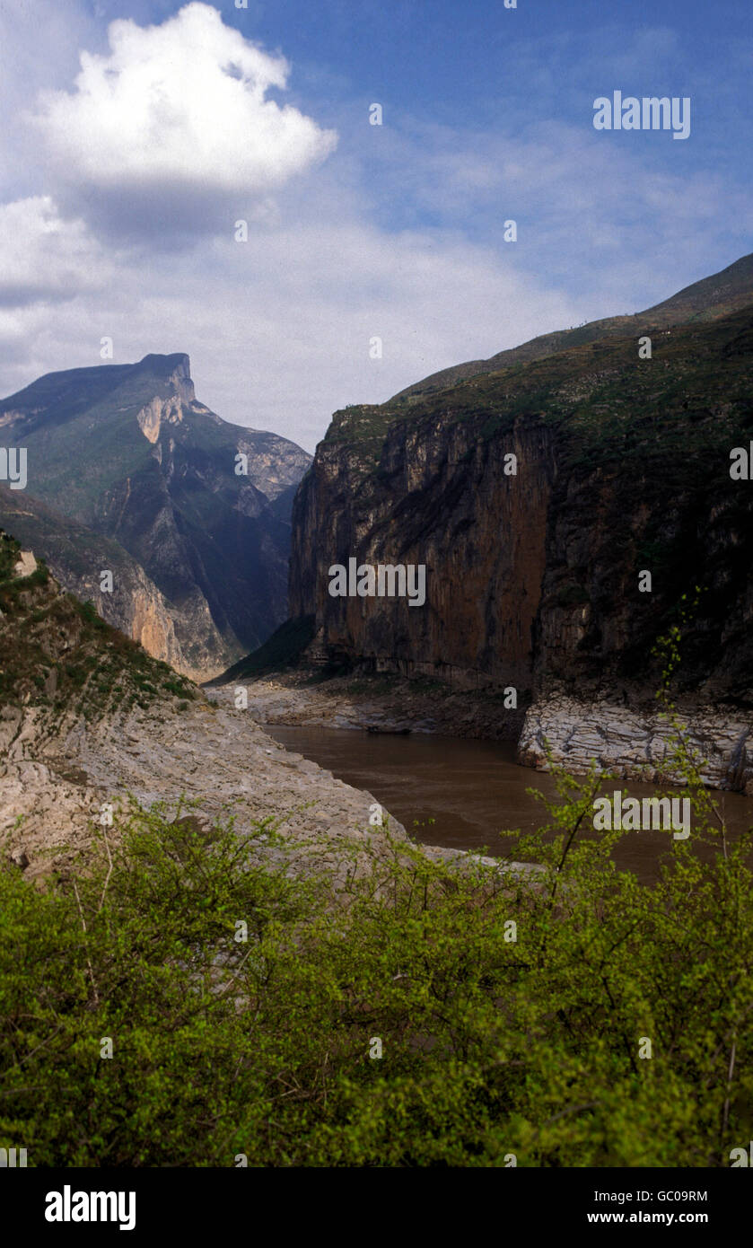 Fengjie hi-res stock photography and images - Alamy