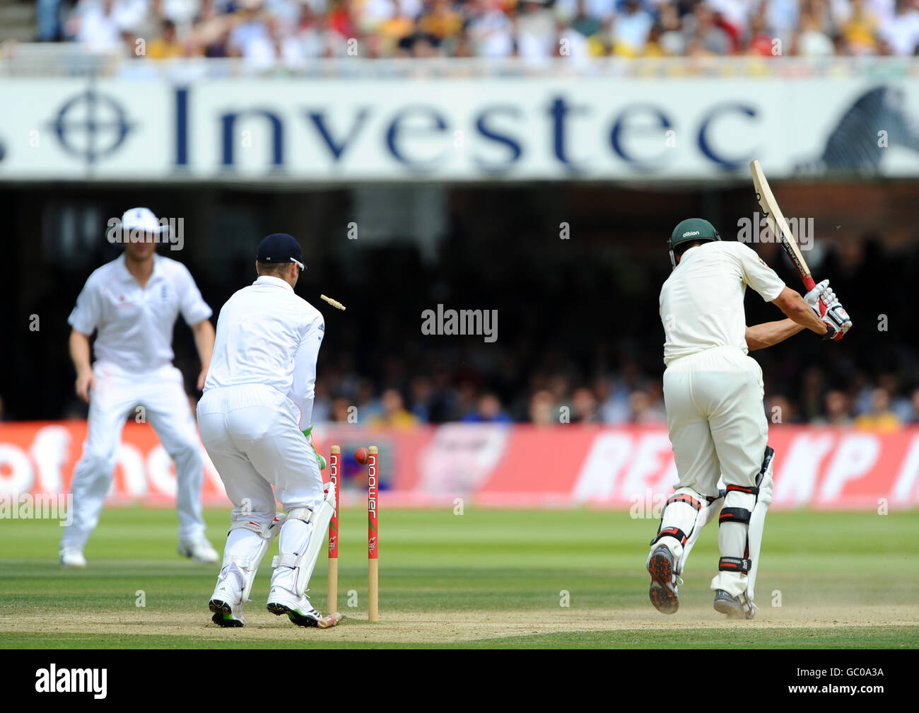 Lord's ashes test england win hi-res stock photography and images - Alamy