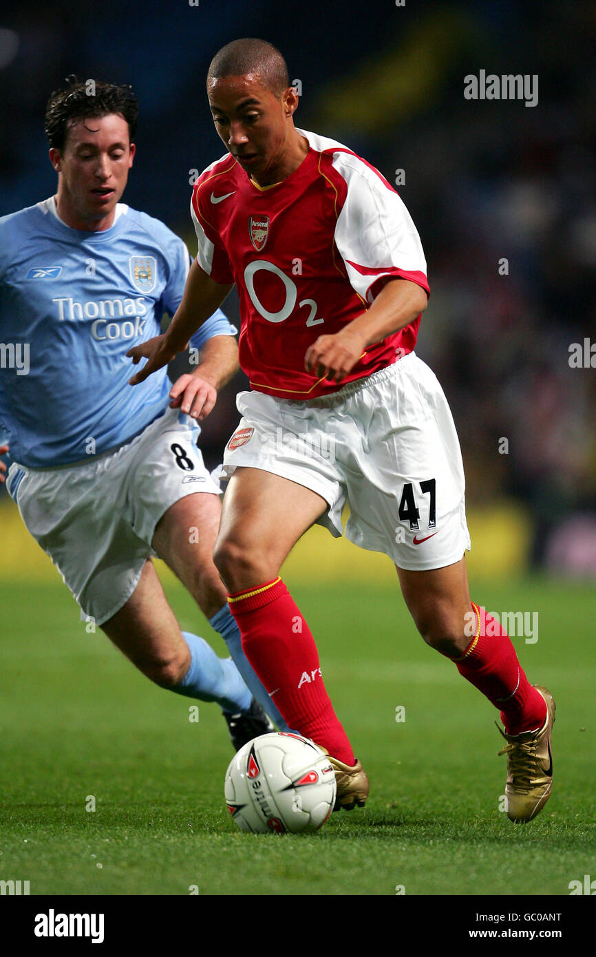 Manchester City's Robbie Fowler and Arsenal's Ryan Smith Stock Photo ...