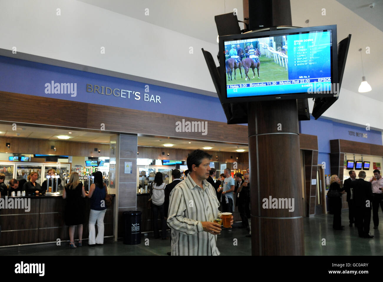 Horse Racing - Epsom Live! - Epsom Downs Racecourse Stock Photo - Alamy