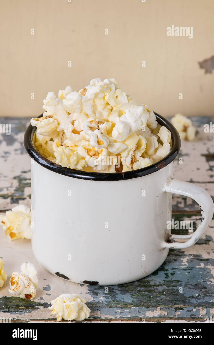 Prepared salted popcorn Stock Photo - Alamy