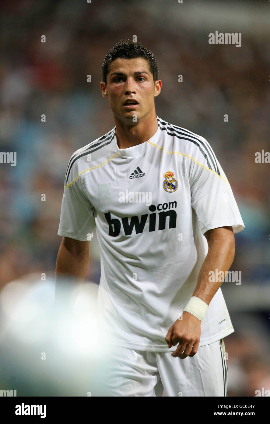 Ronaldo real madrid 2009 hi-res stock photography and images - Alamy