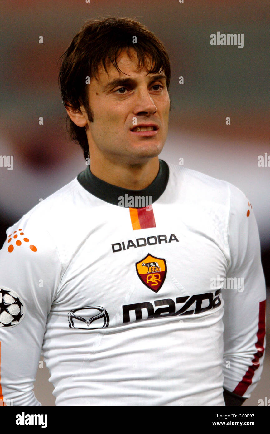 Bayer leverkusen v roma vincenzo montella hi-res stock photography and ...