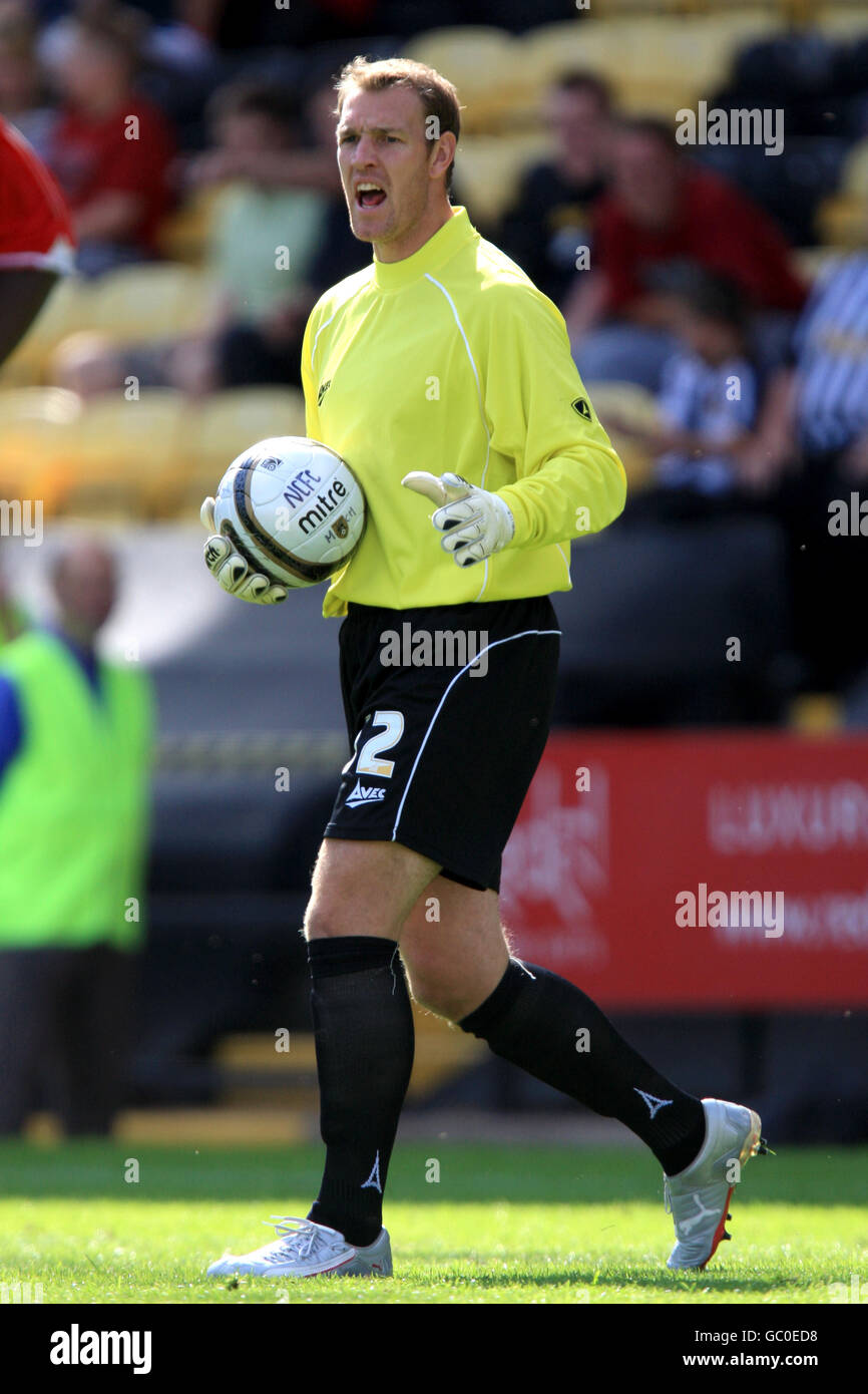 Notts county goalkeeper kevin pilkington hi-res stock photography and ...