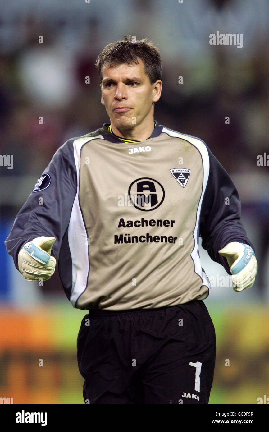 Alemannia aachen goalkeeper hi-res stock photography and images - Alamy