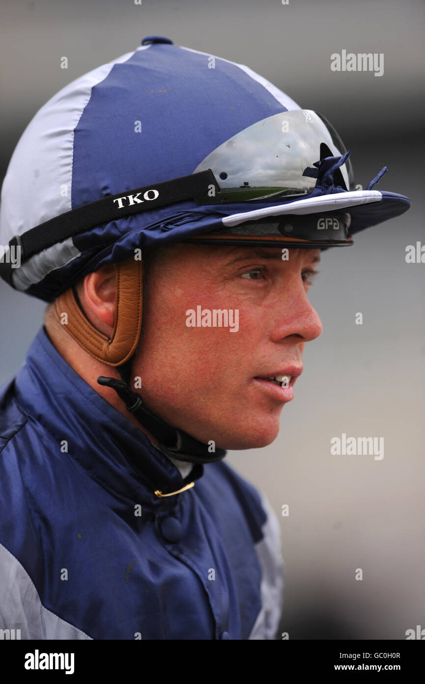 The simpson millar race day hi-res stock photography and images - Alamy