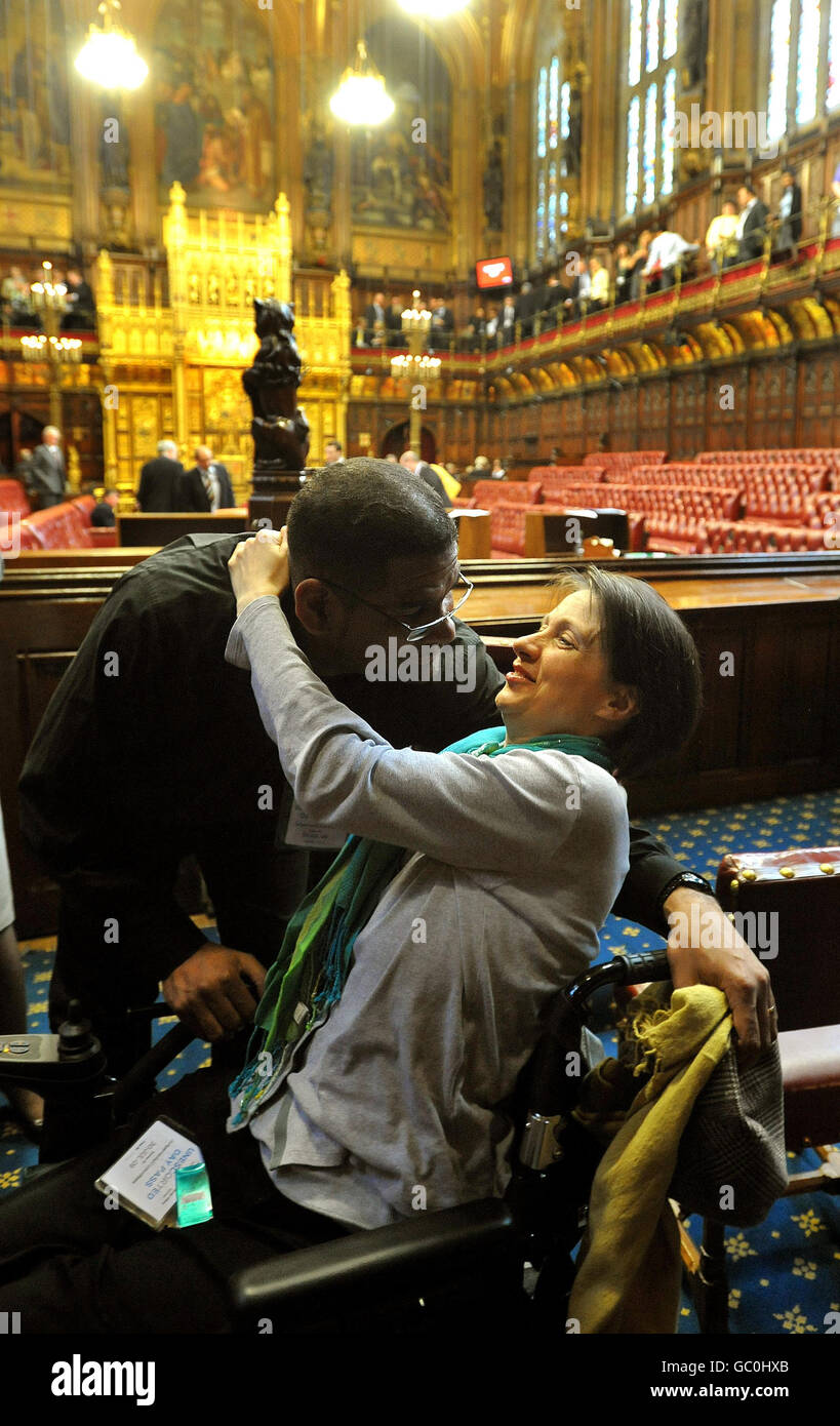 Debbie purdy with her husband omar hi-res stock photography and images ...