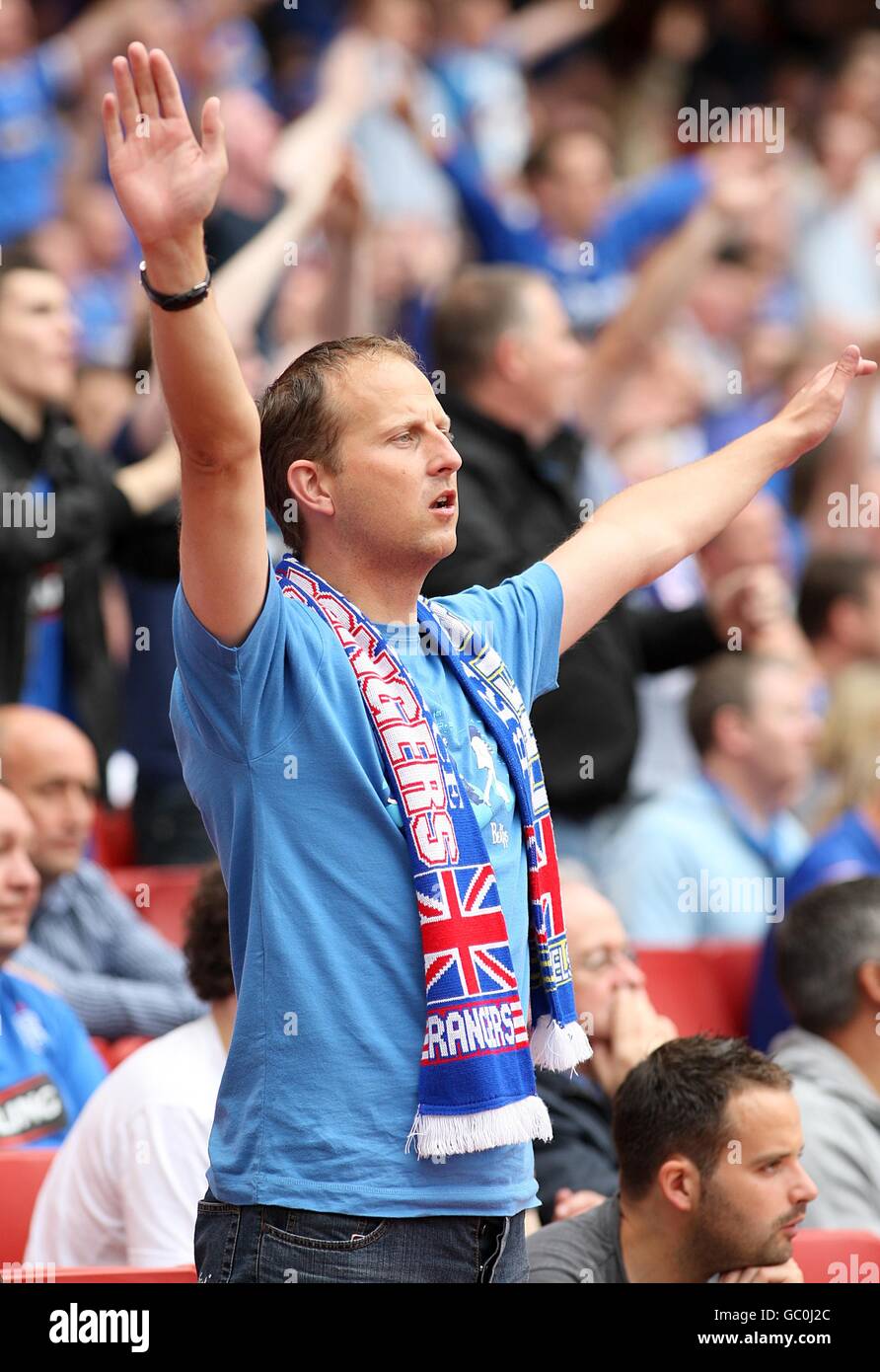 Soccer - Emirates Cup 2009 - Rangers v Paris Saint-Germain - Emirates ...