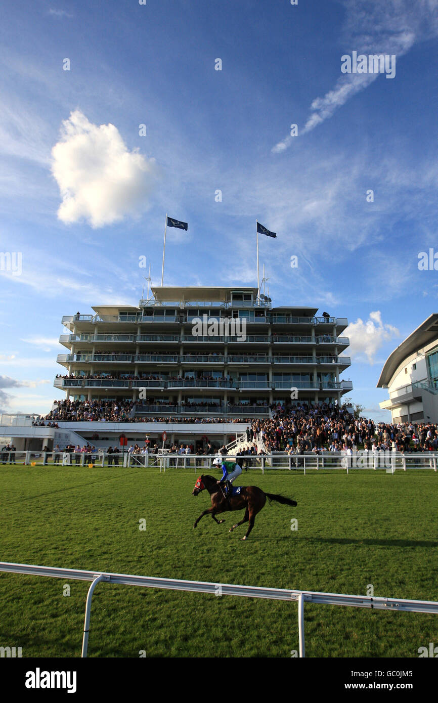 General view of the queens stand at epsom racecourse hi-res stock ...