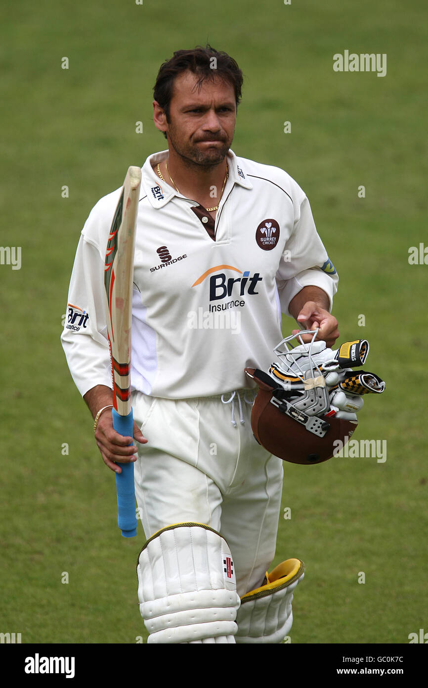 Surrey's Mark Ramprakash walks off after losing his wicket Stock Photo ...