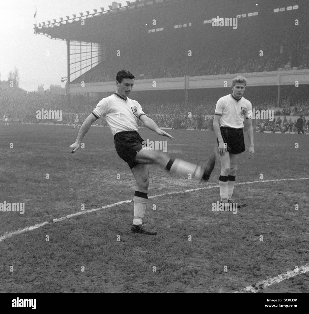 Ray pointer burnley fc hi-res stock photography and images - Alamy