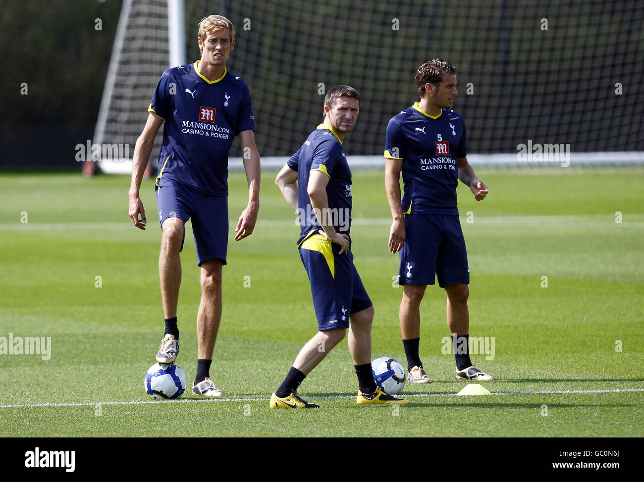 Tottenhams peter crouch pre season friendly preview tottenham lodge hi ...