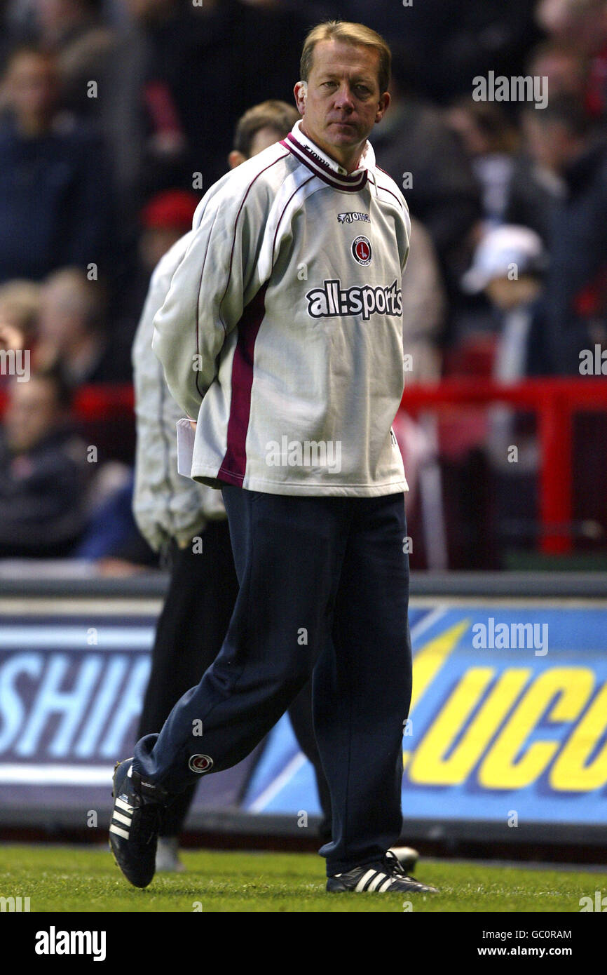 Charlton athletics alan curbishley hi-res stock photography and images ...